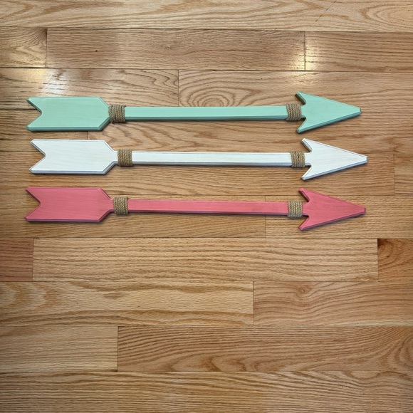 Wall Decor | Wooden Colorful Arrow Wall Decor Set Of 3 | Poshmark